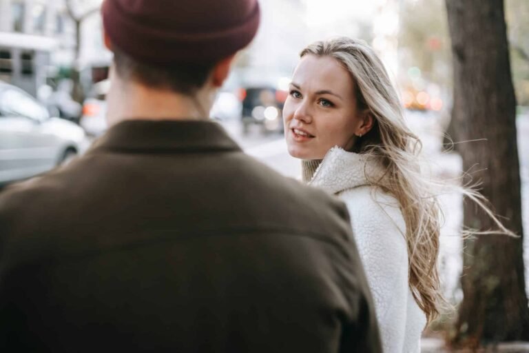 Comment trouver une copine en 2026 : un guide étape-par-étape